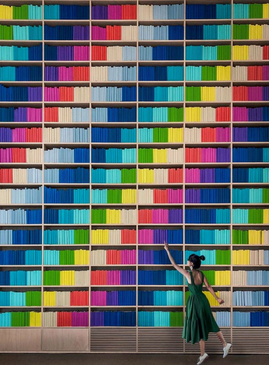 Read and yellow and pink and green – Sydney’s rainbow library – Paul ...